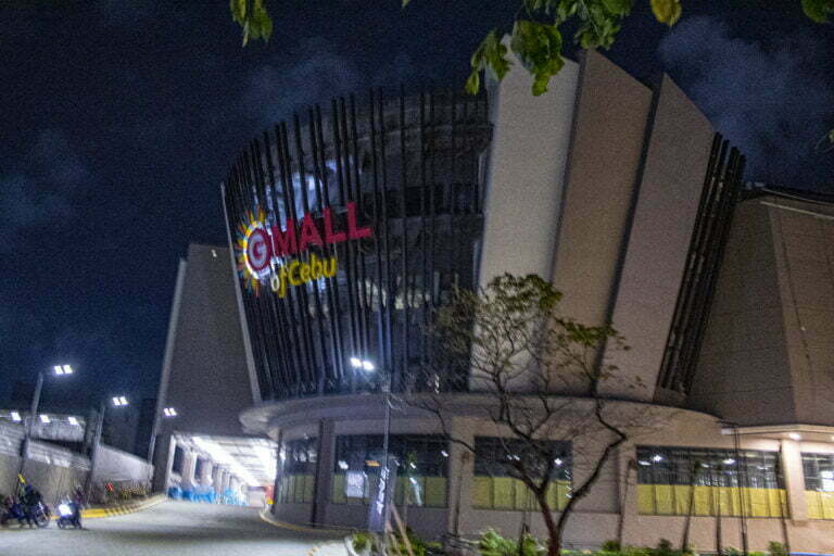 GMall of Cebu Opens! - North Reclamation Area - Condonians