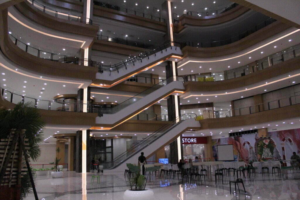 GMall of Cebu Opens! - North Reclamation Area - Condonians